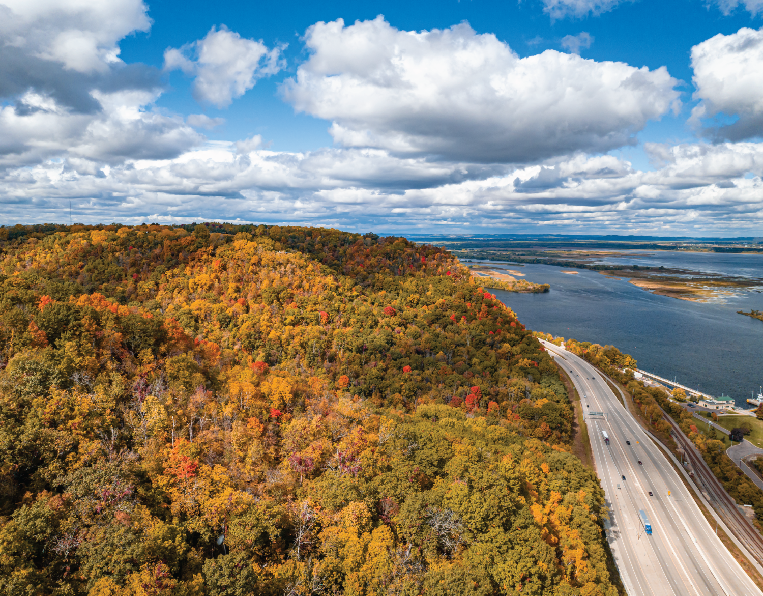 Welcome Visitors - Explore La Crosse