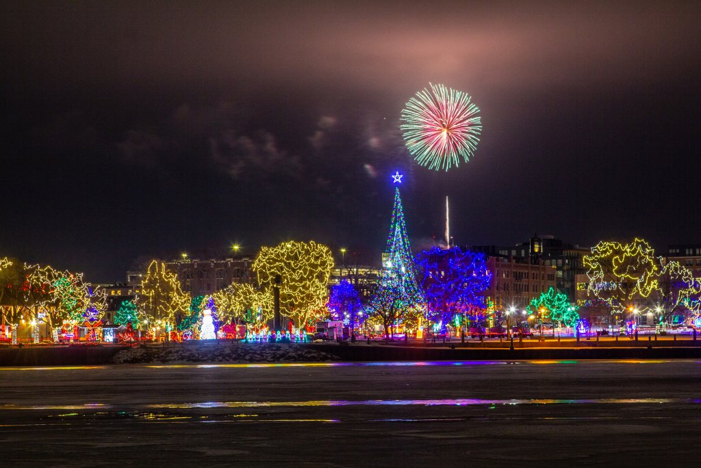 Rotary Holiday Lights | ExploreLaCrosse