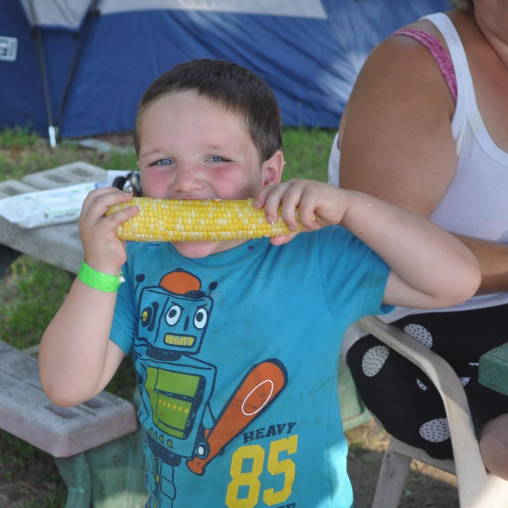 Champions Riverside Resort | ExploreLaCrosse